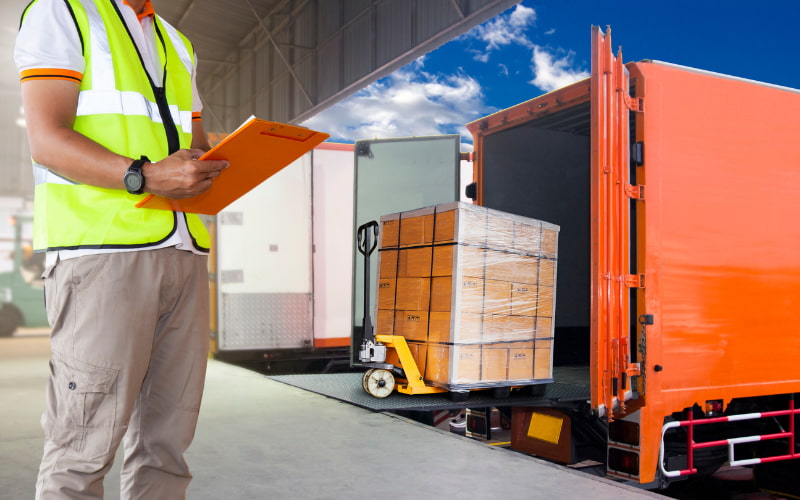 Do planejamento à entrega: 5 dicas para uma logística inteligente no ...